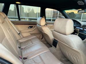 Black BMW 530 2003 in Panevezys, with an engine capacity of 3.00 L and mileage of 313 thousand km for 1950 €, photo 17 on AUTOMOTO.COM.LV