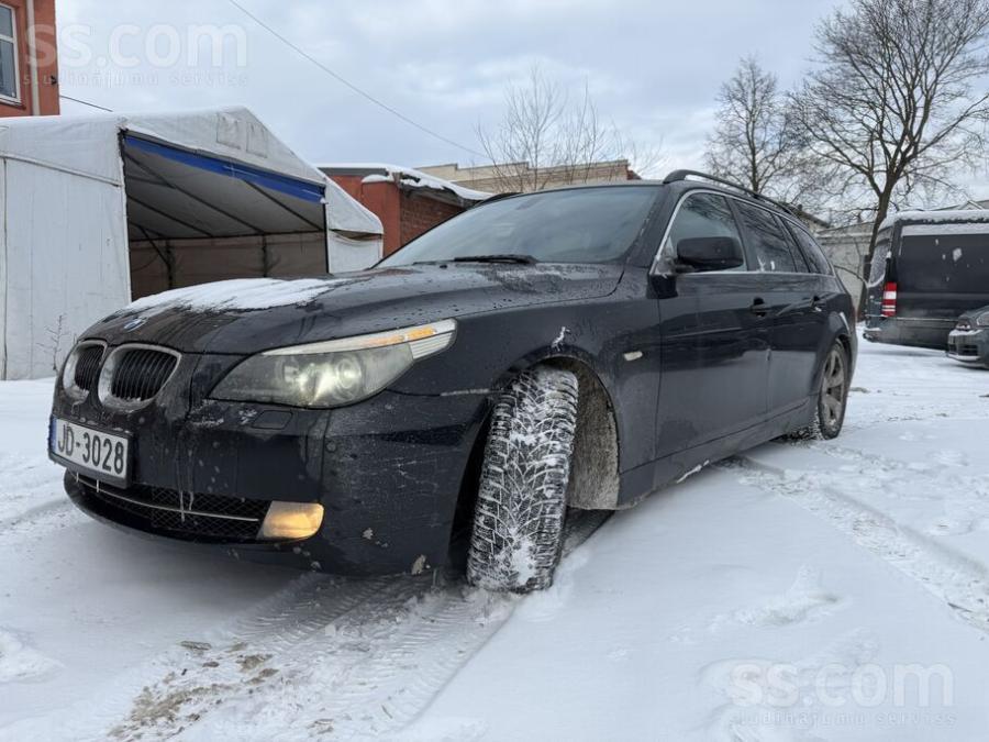 Black BMW 530 2005 in Riga, with an engine capacity of 3.00 L and mileage of 382 thousand km for 2500 €, photo 2 on AUTOMOTO.COM.LV
