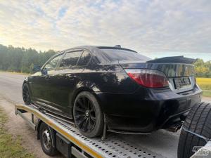 Black BMW 530 2005 in Vilnius, with an engine capacity of 2.50 L and mileage of 450 thousand km for 3599 €, photo 11 on AUTOMOTO.COM.LV