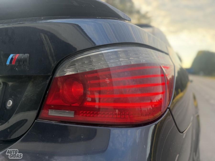 Black BMW 530 2005 in Vilnius, with an engine capacity of 2.50 L and mileage of 450 thousand km for 3599 €, photo 13 on AUTOMOTO.COM.LV