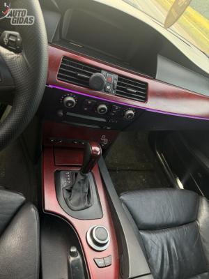 Black BMW 530 2005 in Vilnius, with an engine capacity of 2.50 L and mileage of 450 thousand km for 3599 €, photo 18 on AUTOMOTO.COM.LV