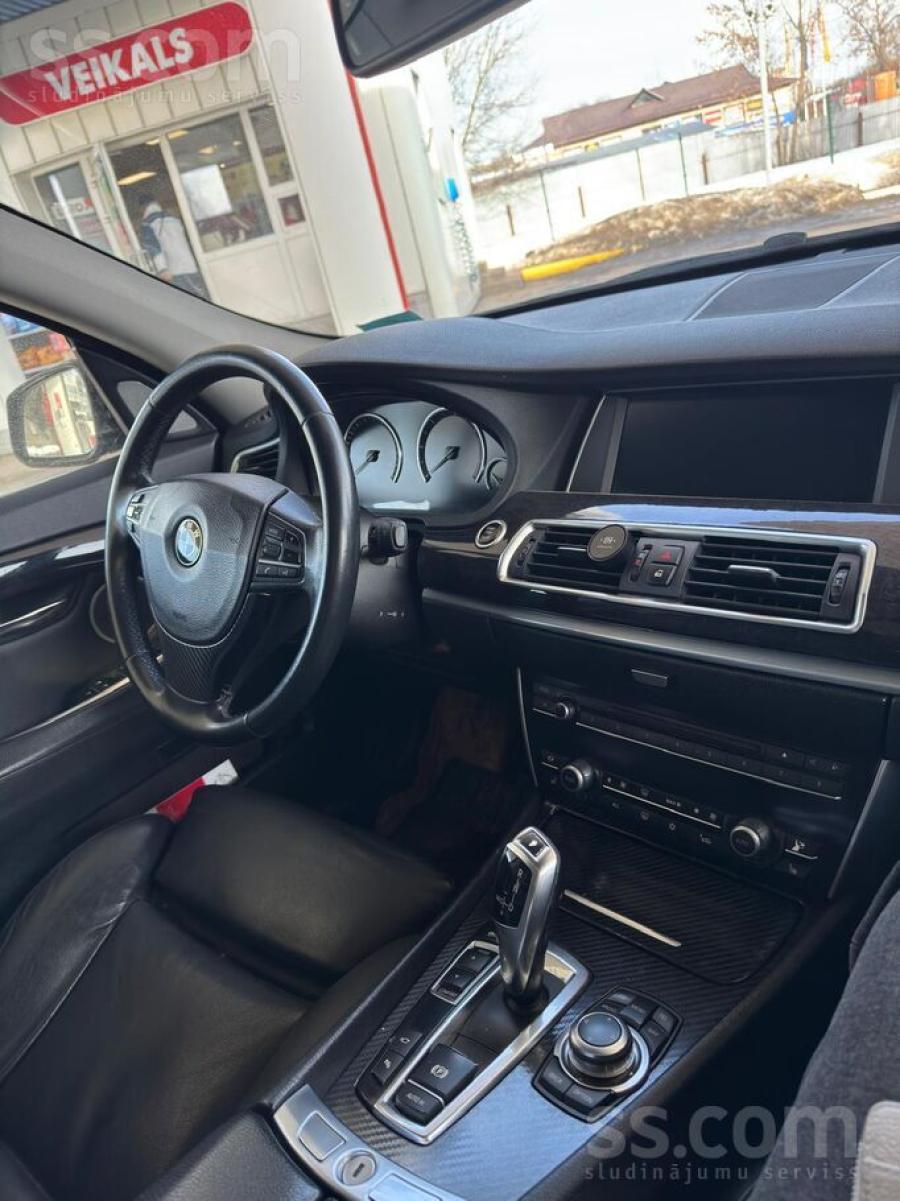 Melns BMW 530 2009 Daugavpils, ar dzinēja tilpumu 3.00 L un nobraukumu 363 tūkst. km par 9400 €, foto 4 vietnē AUTOMOTO.COM.LV
