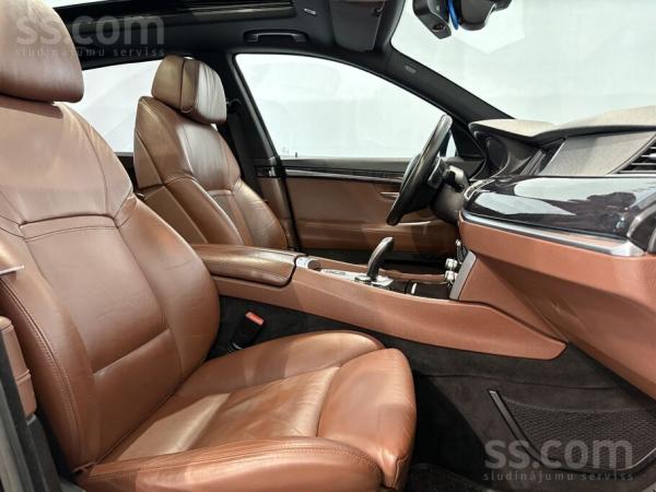 Black BMW 530 2009 in Ventspils, with an engine capacity of 3.00 L and mileage of 290 thousand km for 10300 €, photo 7 on AUTOMOTO.COM.LV