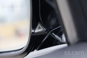 Black BMW 530 2009 in Tukums, with an engine capacity of 3.00 L and mileage of 343 thousand km for 7500 €, photo 17 on AUTOMOTO.COM.LV