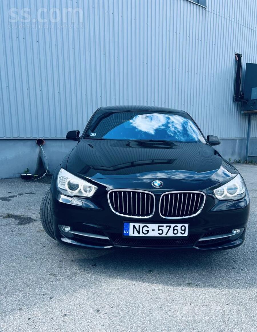 Black BMW 530 2010 in Tukums, with an engine capacity of 3.00 L and mileage of 0 thousand km for 2950 €, photo 1 on AUTOMOTO.COM.LV