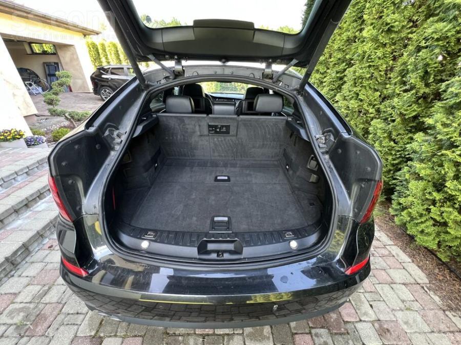 Melns BMW 530 2010 Rīga, ar dzinēja tilpumu 3.00 L un nobraukumu 318 tūkst. km par 7500 €, foto 5 vietnē AUTOMOTO.COM.LV