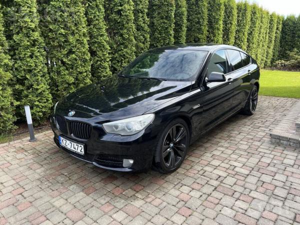 Black BMW 530 2010 in Riga, with an engine capacity of 3.00 L and mileage of 318 thousand km for 7500 €, photo 1 on AUTOMOTO.COM.LV