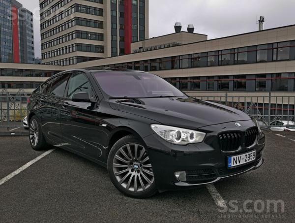 Black BMW 530 2010 in Riga, with an engine capacity of 3.00 L and mileage of 359 thousand km for 7790 €, photo 5 on AUTOMOTO.COM.LV