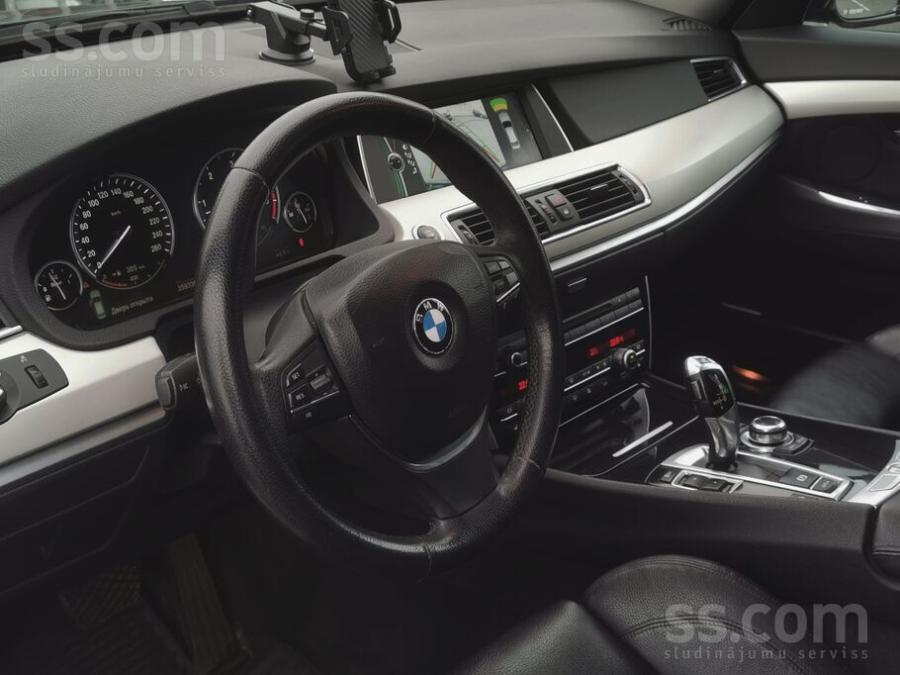 Black BMW 530 2010 in Riga, with an engine capacity of 3.00 L and mileage of 359 thousand km for 7790 €, photo 18 on AUTOMOTO.COM.LV