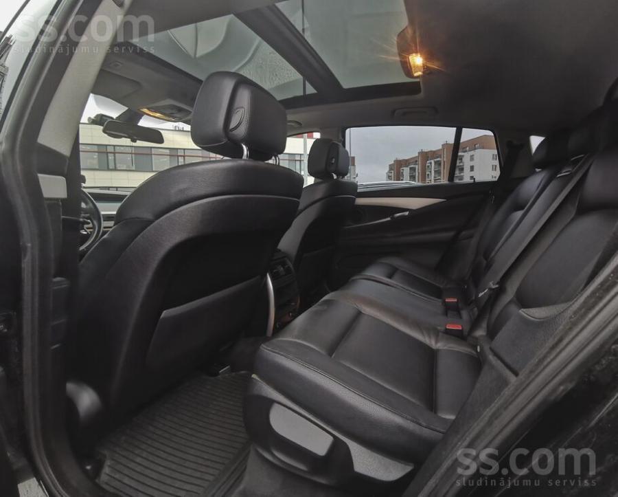 Black BMW 530 2010 in Riga, with an engine capacity of 3.00 L and mileage of 359 thousand km for 7790 €, photo 21 on AUTOMOTO.COM.LV