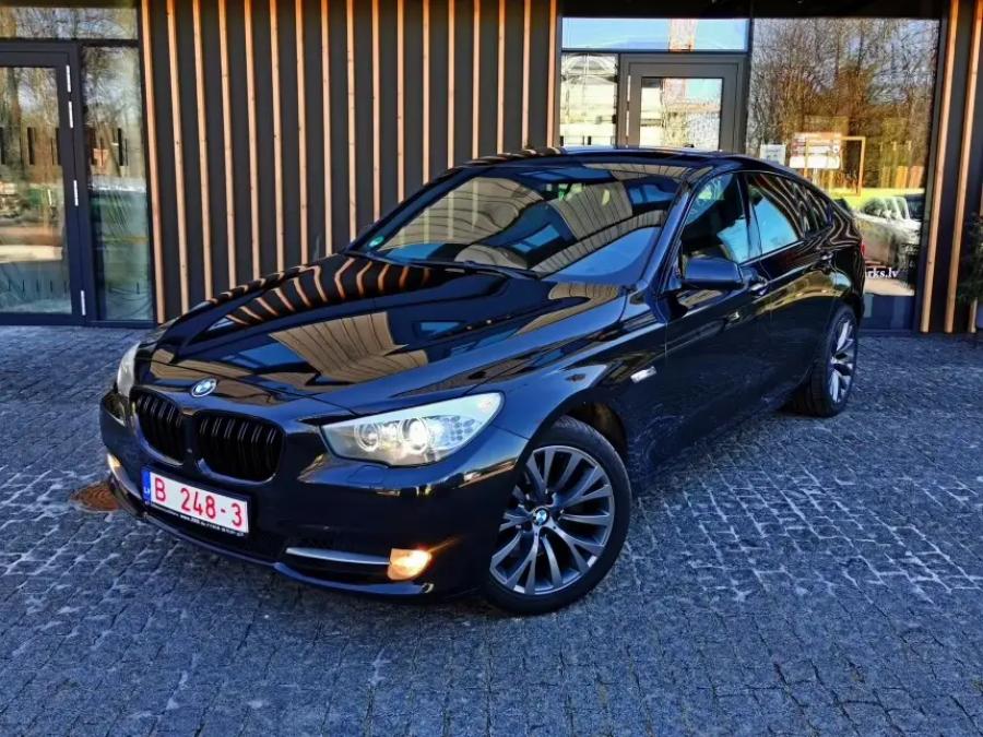 Black BMW 530 2010 in Riga, with an engine capacity of 3.00 L and mileage of 195 thousand km for 13990 €, photo 3 on AUTOMOTO.COM.LV