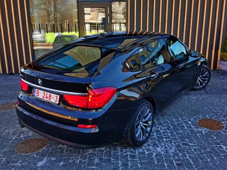 Black BMW 530 2010 in Riga, with an engine capacity of 3.00 L and mileage of 195 thousand km for 13990 €, photo 7 on AUTOMOTO.COM.LV