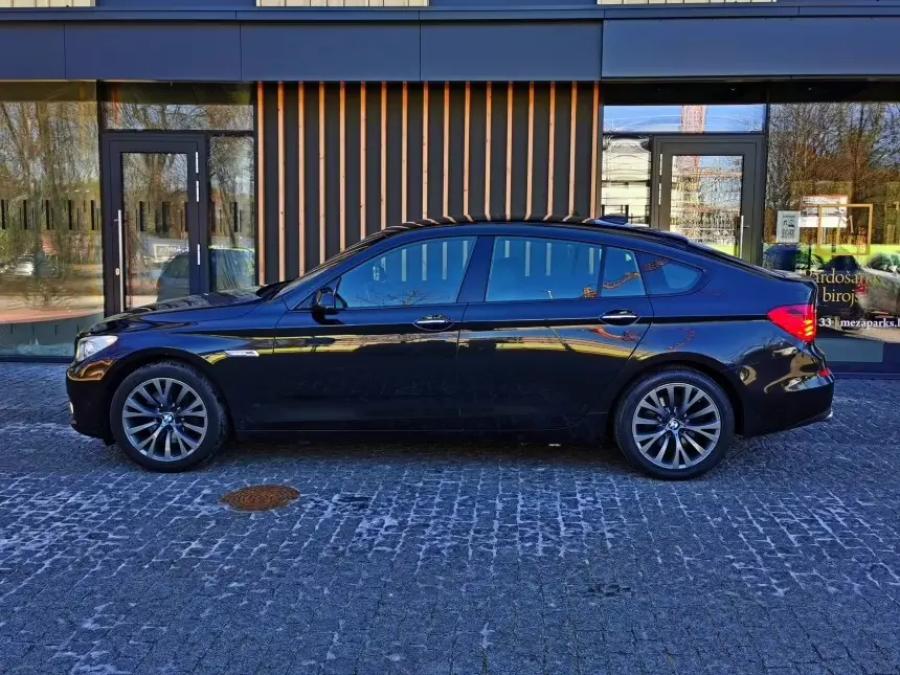 Black BMW 530 2010 in Riga, with an engine capacity of 3.00 L and mileage of 195 thousand km for 13990 €, photo 8 on AUTOMOTO.COM.LV