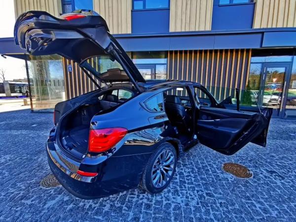 Black BMW 530 2010 in Riga, with an engine capacity of 3.00 L and mileage of 195 thousand km for 13990 €, photo 8 on AUTOMOTO.COM.LV