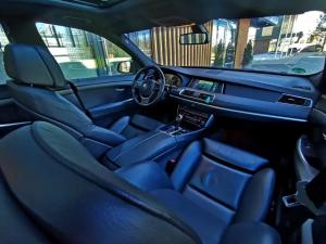 Black BMW 530 2010 in Riga, with an engine capacity of 3.00 L and mileage of 195 thousand km for 13990 €, photo 12 on AUTOMOTO.COM.LV