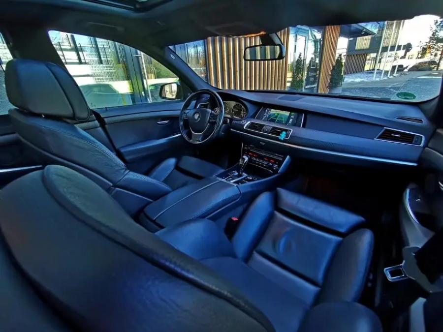 Black BMW 530 2010 in Riga, with an engine capacity of 3.00 L and mileage of 195 thousand km for 13990 €, photo 12 on AUTOMOTO.COM.LV