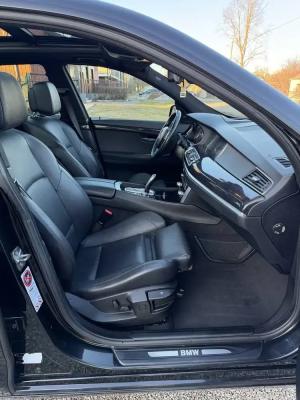 Melns BMW 530 2010 Ventspils, ar dzinēja tilpumu 3.00 L un nobraukumu 311 tūkst. km par 9100 €, foto 18 vietnē AUTOMOTO.COM.LV