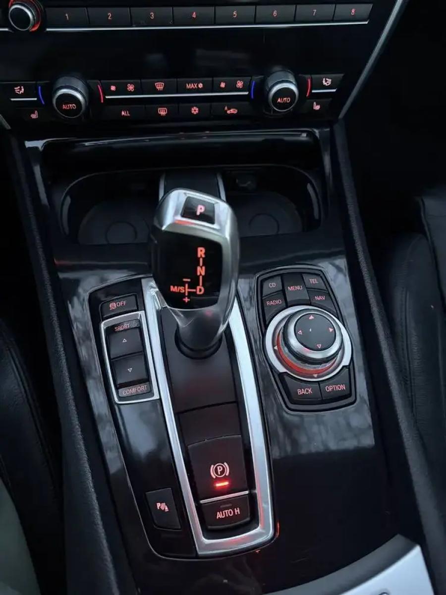 Melns BMW 530 2010 Ventspils, ar dzinēja tilpumu 3.00 L un nobraukumu 311 tūkst. km par 9100 €, foto 29 vietnē AUTOMOTO.COM.LV