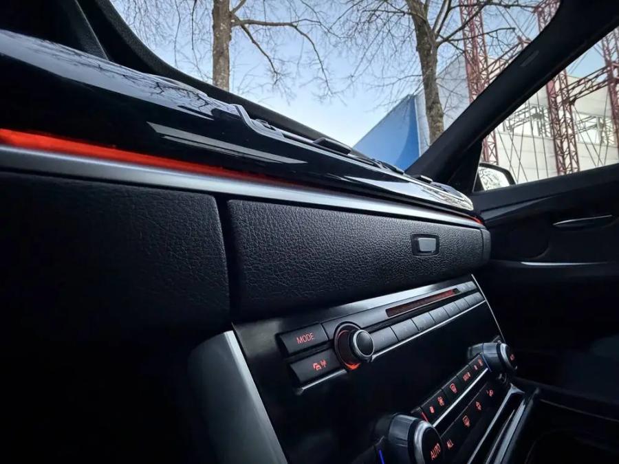 Melns BMW 530 2010 Ventspils, ar dzinēja tilpumu 3.00 L un nobraukumu 311 tūkst. km par 9100 €, foto 30 vietnē AUTOMOTO.COM.LV