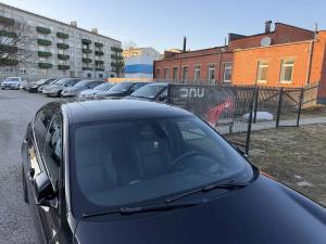 Melns BMW 530 2010 Ventspils, ar dzinēja tilpumu 3.00 L un nobraukumu 311 tūkst. km par 9100 €, foto 35 vietnē AUTOMOTO.COM.LV