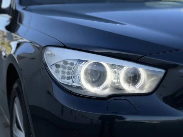 Black BMW 530 2010 in Rezekne, with an engine capacity of 3.00 L and mileage of 227 thousand km for 8950 €, photo 10 on AUTOMOTO.COM.LV