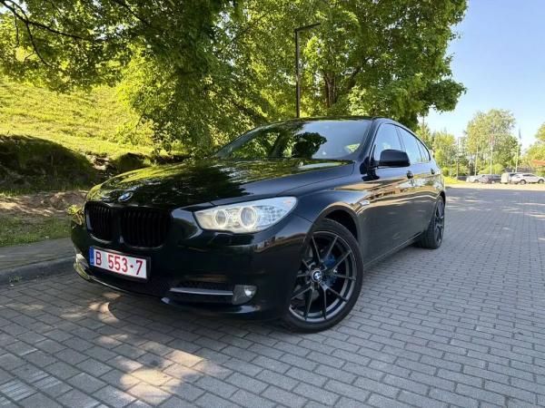 Black BMW 530 2010 in Rezekne, with an engine capacity of 3.00 L and mileage of 267 thousand km for 6990 €, photo 2 on AUTOMOTO.COM.LV