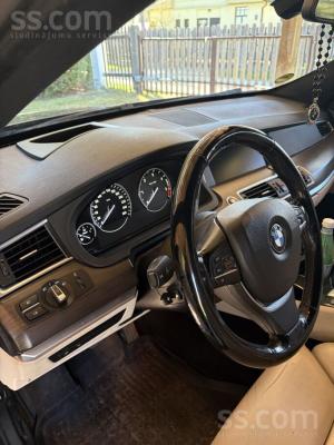 Black BMW 530 2010 in Jurmala, with an engine capacity of 3.00 L and mileage of 351 thousand km for 6500 €, photo 7 on AUTOMOTO.COM.LV