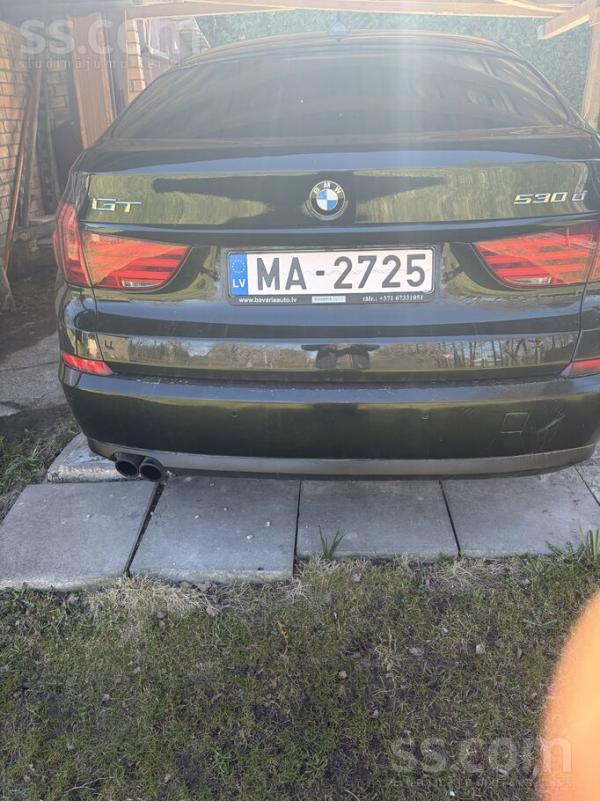 Black BMW 530 2010 in Jurmala, with an engine capacity of 3.00 L and mileage of 351 thousand km for 6500 €, photo 8 on AUTOMOTO.COM.LV