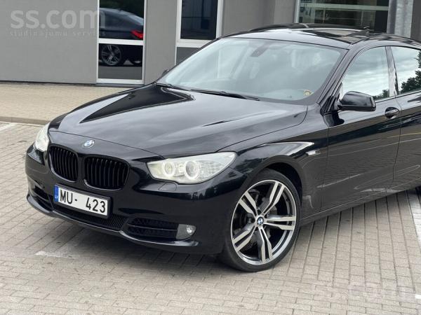 Black BMW 530 2010 in Jurmala, with an engine capacity of 3.00 L and mileage of 0 thousand km for 10450 €, photo 9 on AUTOMOTO.COM.LV