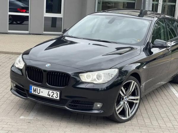 Black BMW 530 2010 in Jurmala, with an engine capacity of 3.00 L and mileage of 259 thousand km for 10450 €, photo 5 on AUTOMOTO.COM.LV