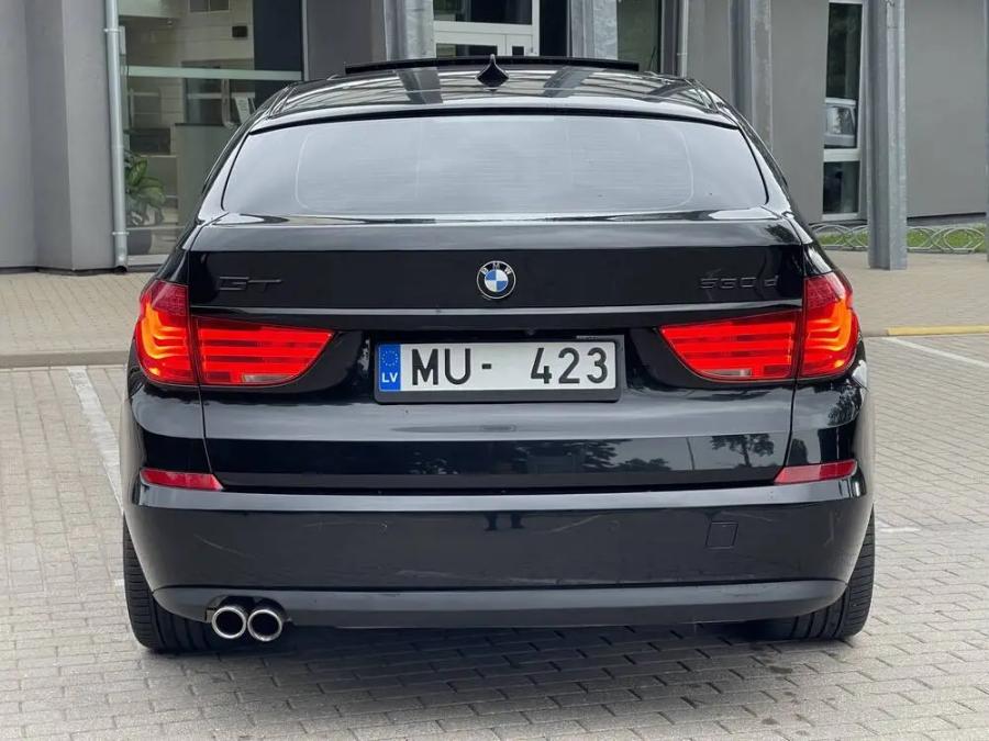 Melns BMW 530 2010 Jūrmala, ar dzinēja tilpumu 3.00 L un nobraukumu 259 tūkst. km par 10450 €, foto 14 vietnē AUTOMOTO.COM.LV