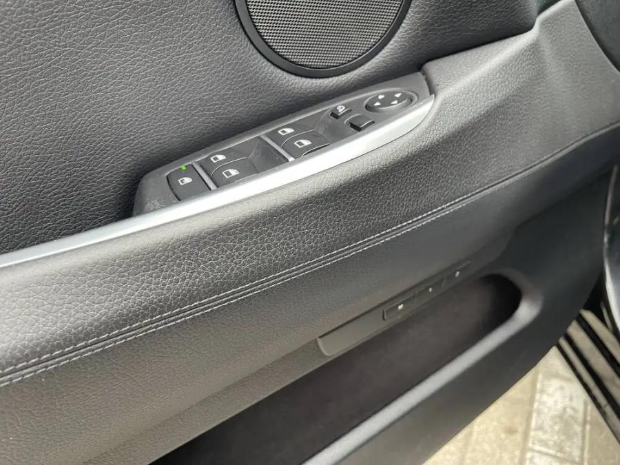 Melns BMW 530 2010 Jūrmala, ar dzinēja tilpumu 3.00 L un nobraukumu 259 tūkst. km par 10450 €, foto 19 vietnē AUTOMOTO.COM.LV