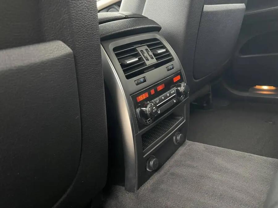 Melns BMW 530 2010 Jūrmala, ar dzinēja tilpumu 3.00 L un nobraukumu 259 tūkst. km par 10450 €, foto 23 vietnē AUTOMOTO.COM.LV