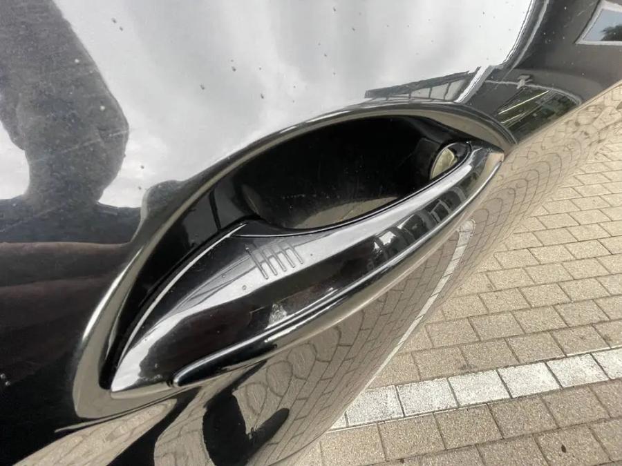Melns BMW 530 2010 Jūrmala, ar dzinēja tilpumu 3.00 L un nobraukumu 259 tūkst. km par 10450 €, foto 26 vietnē AUTOMOTO.COM.LV