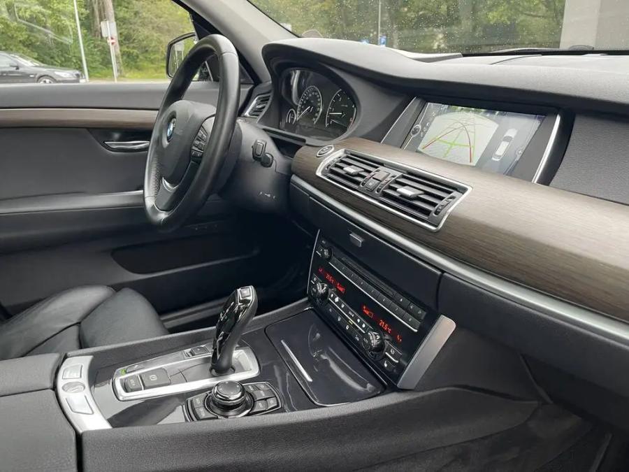 Melns BMW 530 2010 Jūrmala, ar dzinēja tilpumu 3.00 L un nobraukumu 259 tūkst. km par 10450 €, foto 32 vietnē AUTOMOTO.COM.LV