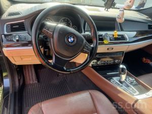 Black BMW 530 2010 in Tukums, with an engine capacity of 3.00 L and mileage of 418 thousand km for 5699 €, photo 8 on AUTOMOTO.COM.LV