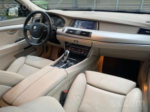 Black BMW 530 2010 in Jekabpils, with an engine capacity of 3.00 L and mileage of 330 thousand km for 6900 €, photo 6 on AUTOMOTO.COM.LV