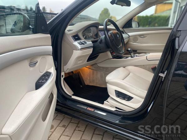 BMW 530 2010 in Jekabpils on AUTOMOTO.COM.LV Black BMW 530 2010 in Jekabpils, with an engine capacity of 3.00 L and mileage of 330 thousand km for 6900 €, photo 9 on AUTOMOTO.COM.LV