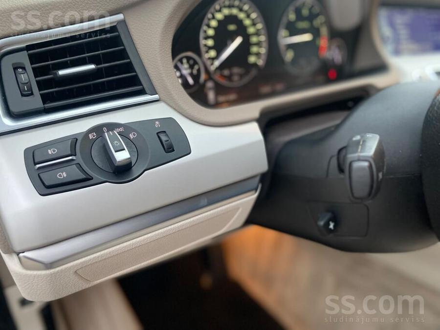 Black BMW 530 2010 in Jekabpils, with an engine capacity of 3.00 L and mileage of 330 thousand km for 6900 €, photo 10 on AUTOMOTO.COM.LV