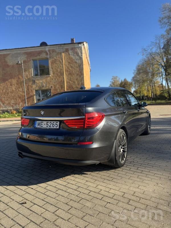 Melns BMW 530 2010 Daugavpils, ar dzinēja tilpumu 3.00 L un nobraukumu 399 tūkst. km par 8500 €, foto 3 vietnē AUTOMOTO.COM.LV