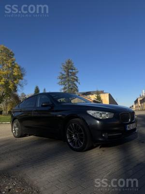 Black BMW 530 2010 in Daugavpils, with an engine capacity of 3.00 L and mileage of 399 thousand km for 8500 €, photo 5 on AUTOMOTO.COM.LV