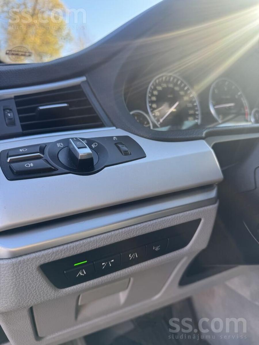 Black BMW 530 2010 in Daugavpils, with an engine capacity of 3.00 L and mileage of 399 thousand km for 8500 €, photo 12 on AUTOMOTO.COM.LV