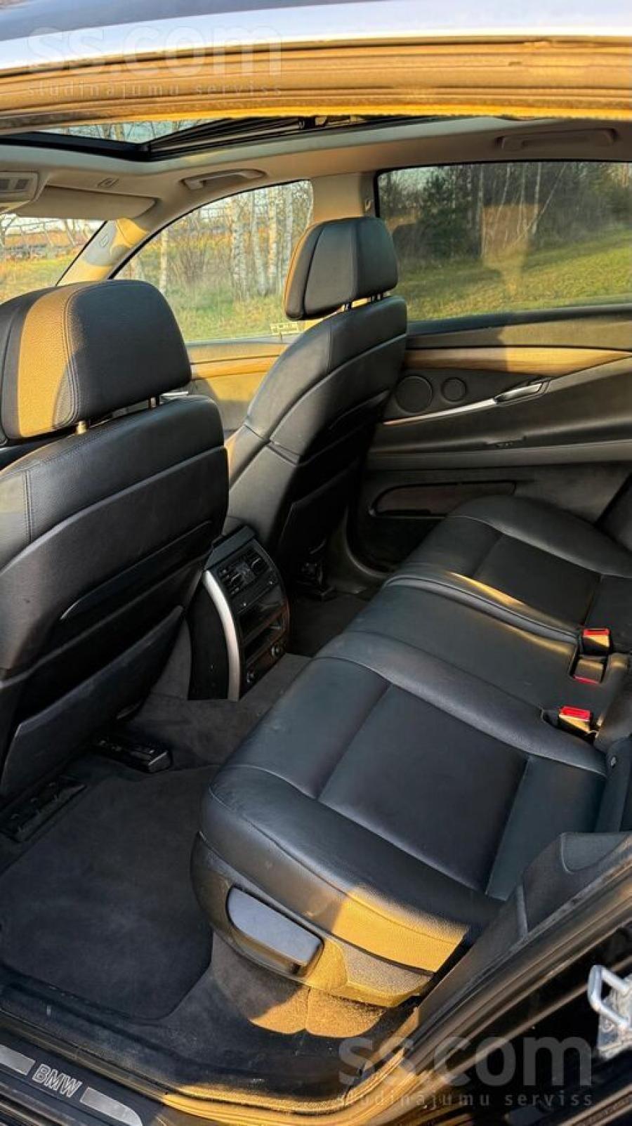 Black BMW 530 2011 in Riga, with an engine capacity of 3.00 L and mileage of 285 thousand km for 10500 €, photo 5 on AUTOMOTO.COM.LV