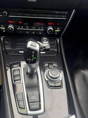 Melns BMW 530 2011 Telšiai, ar dzinēja tilpumu 3.00 L un nobraukumu 285 tūkst. km par 9190 €, foto 15 vietnē AUTOMOTO.COM.LV