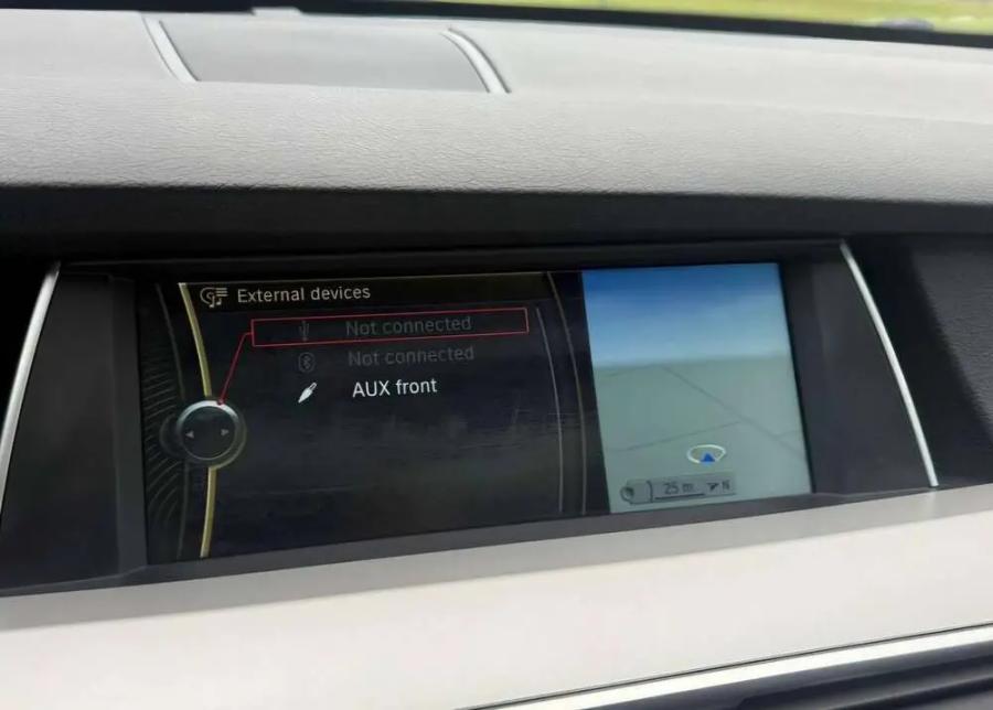 Melns BMW 530 2011 Telšiai, ar dzinēja tilpumu 3.00 L un nobraukumu 285 tūkst. km par 9190 €, foto 17 vietnē AUTOMOTO.COM.LV