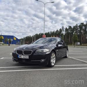 Black BMW 530 2011 in Riga, with an engine capacity of 3.00 L and mileage of 357 thousand km for 8700 €, photo 3 on AUTOMOTO.COM.LV