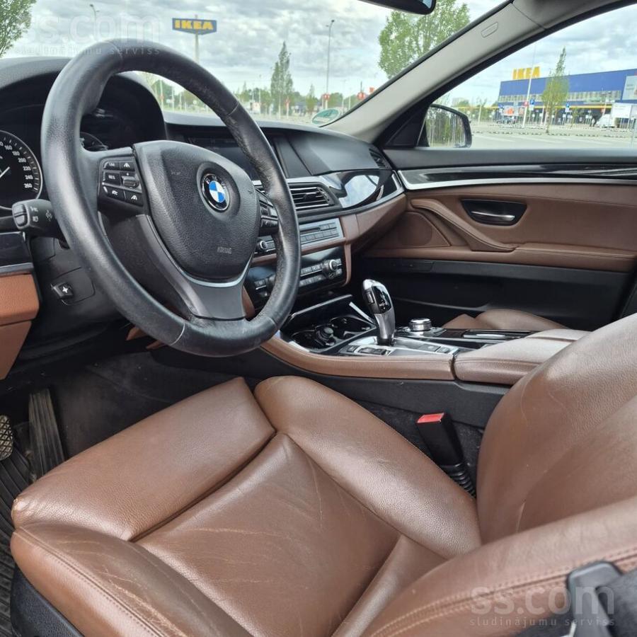 Black BMW 530 2011 in Riga, with an engine capacity of 3.00 L and mileage of 357 thousand km for 8700 €, photo 8 on AUTOMOTO.COM.LV