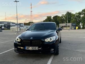 Black BMW 530 2012 in Riga, with an engine capacity of 3.00 L and mileage of 306 thousand km for 10000 €, photo 3 on AUTOMOTO.COM.LV