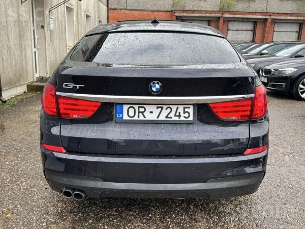 Black BMW 530 2012 in Daugavpils, with an engine capacity of 3.00 L and mileage of 273 thousand km for 10900 €, photo 6 on AUTOMOTO.COM.LV