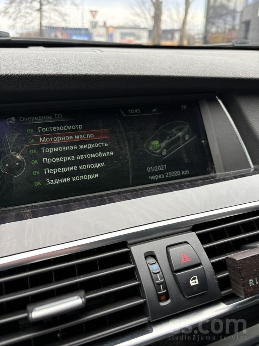 Black BMW 530 2013 in Riga, with an engine capacity of 3.00 L and mileage of 206 thousand km for 11000 €, photo 11 on AUTOMOTO.COM.LV